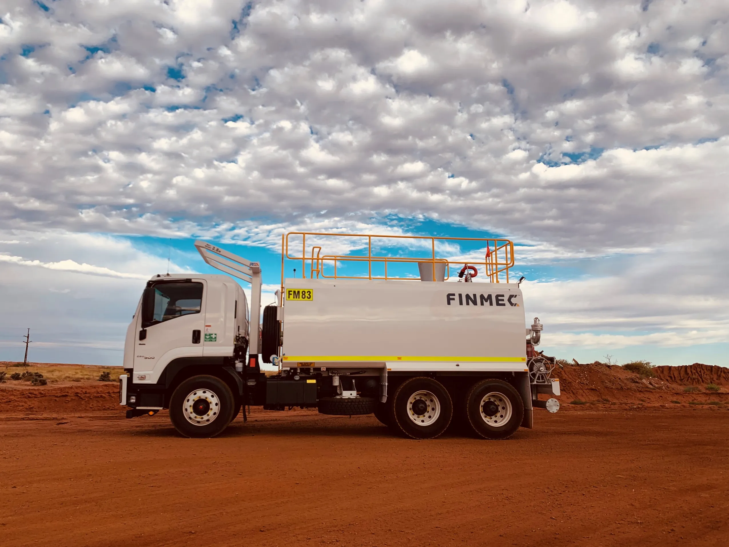 Isuzu 6x4 Water Cart - Finmec